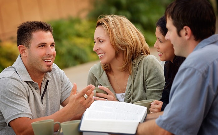 BERSAKSI TENTANG KEBENARAN INJIL